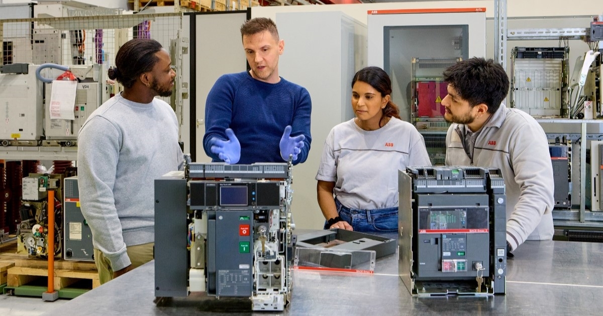 Field Service Technician in Remote, Illinois, États-Unis d'Amérique ...